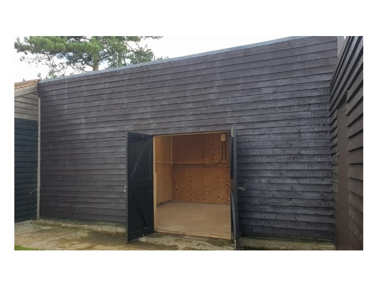 Unit 4 Cart Hovel, Lascombe Estate, Highfield Lane, Puttenham, GU3 1BB