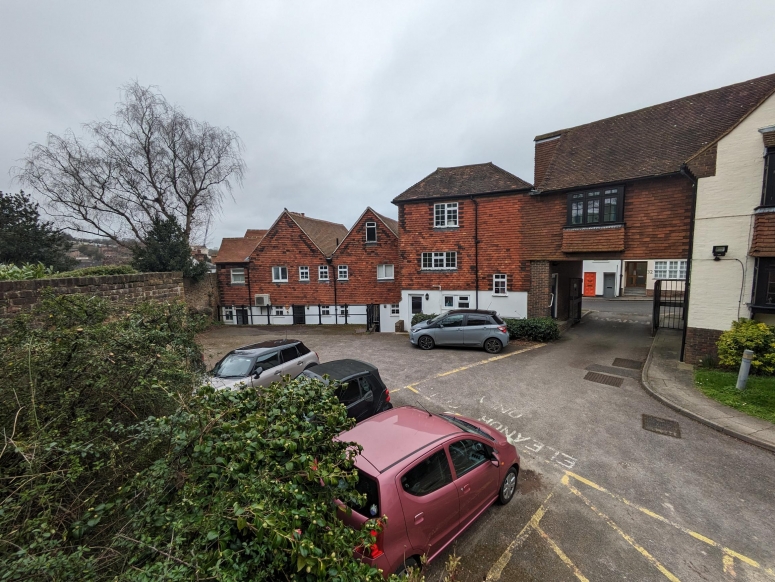 2-14 Castle Street, Guildford, Surrey GU1 3UW